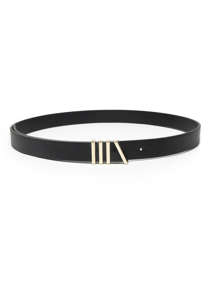 NOTEBOOK : Uniform Clothing for Urban Women