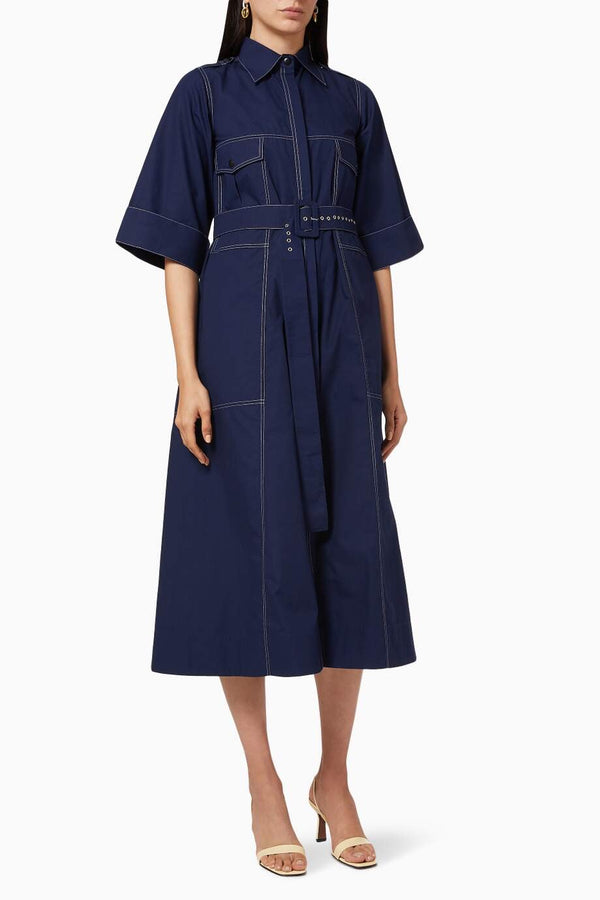 NOTEBOOK : Uniform Clothing for Urban Women