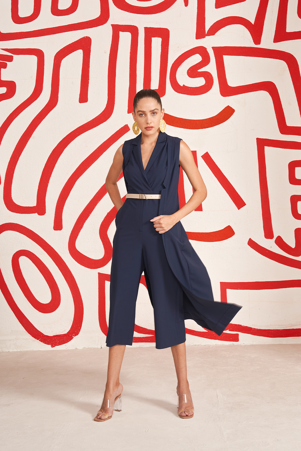 NOTEBOOK : Uniform Clothing for Urban Women