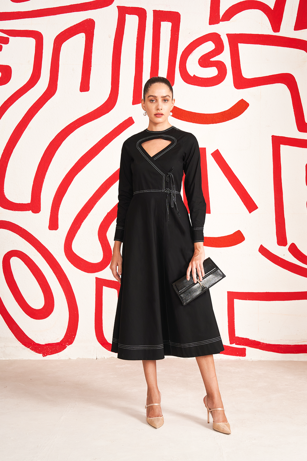 NOTEBOOK : Uniform Clothing for Urban Women