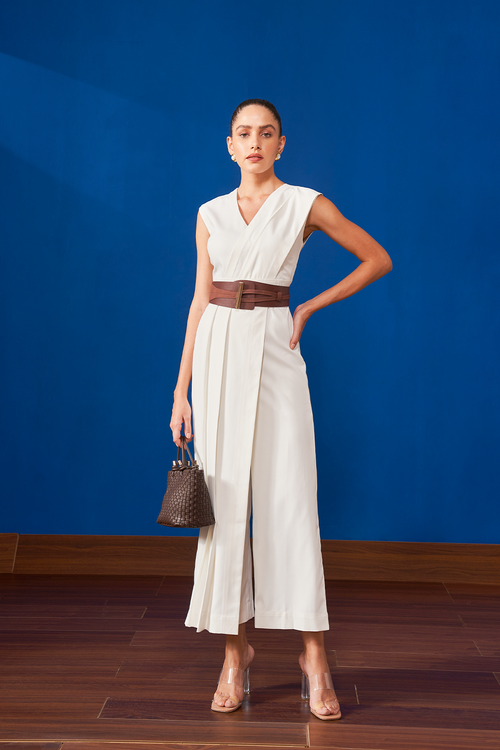 NOTEBOOK : Uniform Clothing for Urban Women